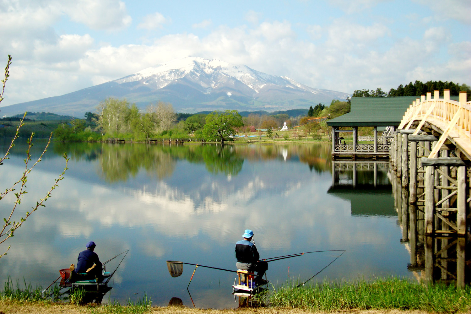 National Crucian Fishing Tournament at Tsugaru Fujimi LakeCalling all ...
